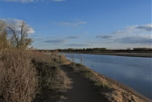 Chief Whitecap Park Birding Tour Beautiful 3-hour Hike